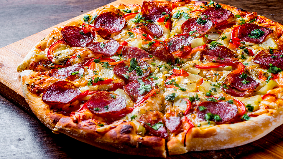 Pioneers Pizza Punta Gorda | Pizza Perfection From Oven To Table